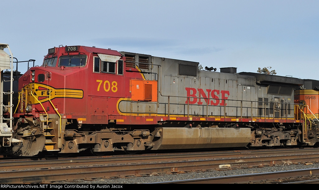 BNSF 708